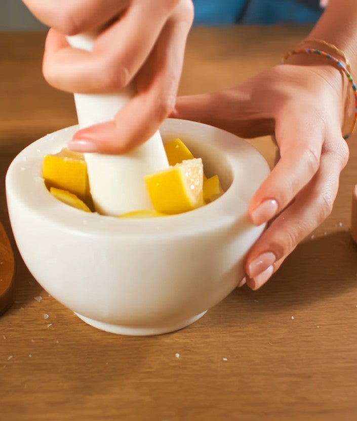 Lemon vanilla iced coffee spritz |NESCAFÉ® México